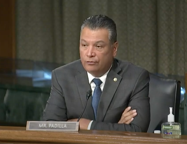Padilla y Warren Anuncian el Compromiso de Dos Corredores de Datos ...