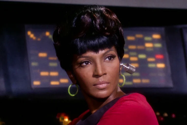 Nichelle Nichols to get flowers on walk of fame star in Hollywood