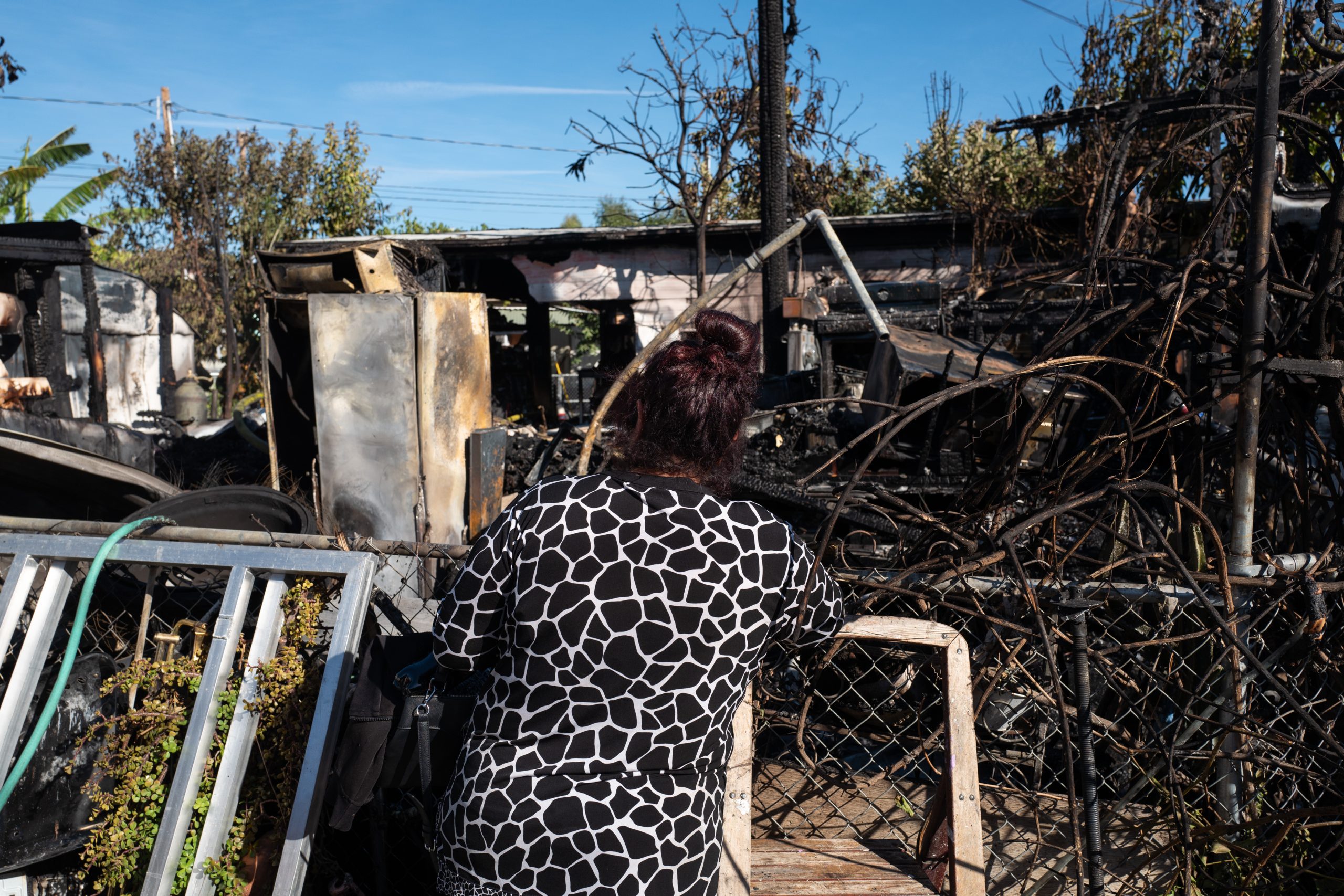 One Home Destroyed and Two Damaged in Fire at Mobile Home Park in San ...