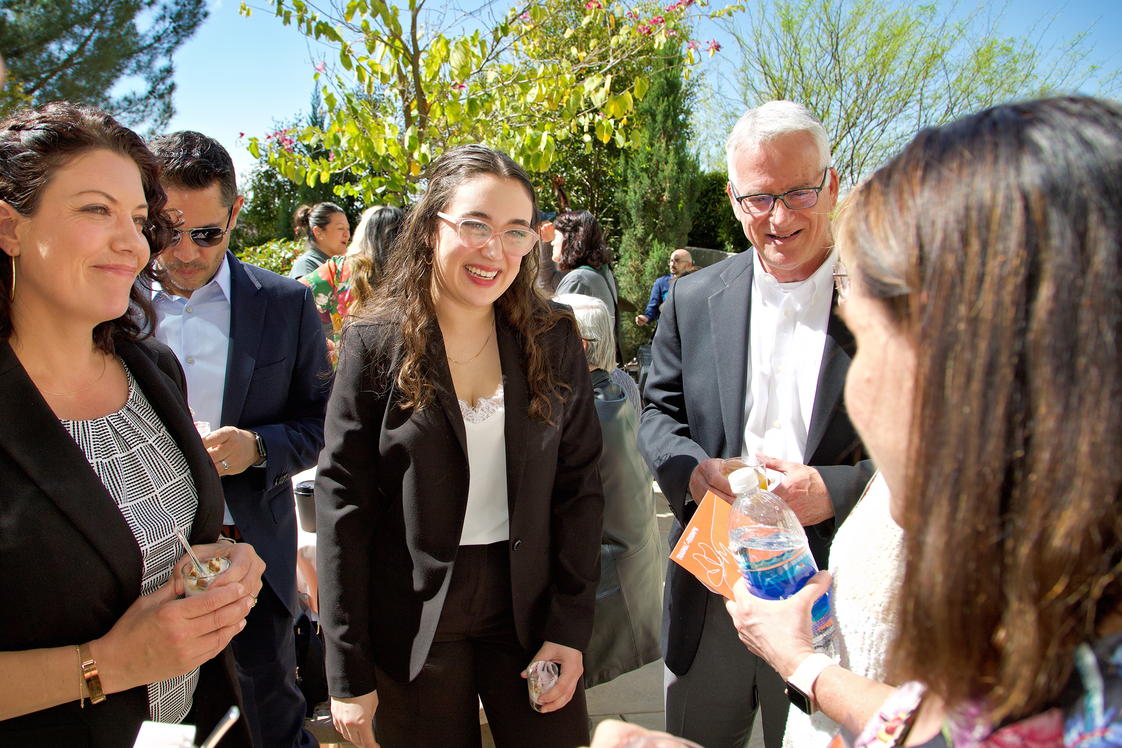Providence Holy Cross Celebra el 40 Aniversario del Centro de Trauma ...