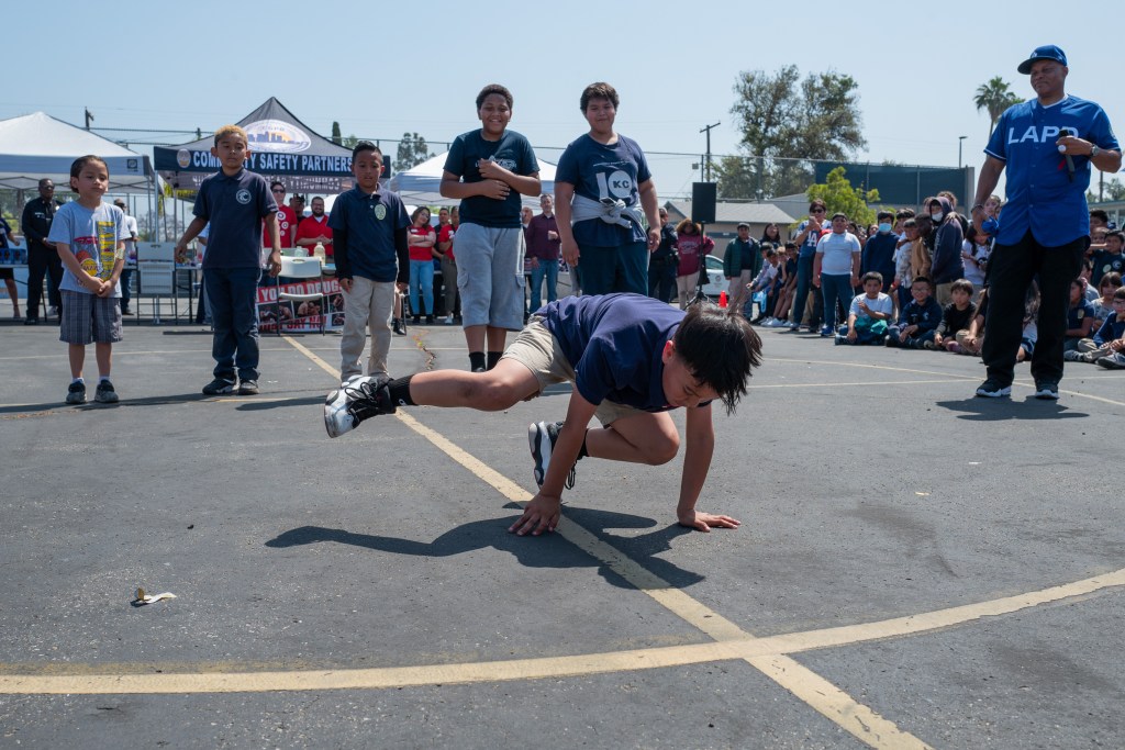 Pacoima Students Continue to Pledge to Say No to Drugs and Gangs - The ...