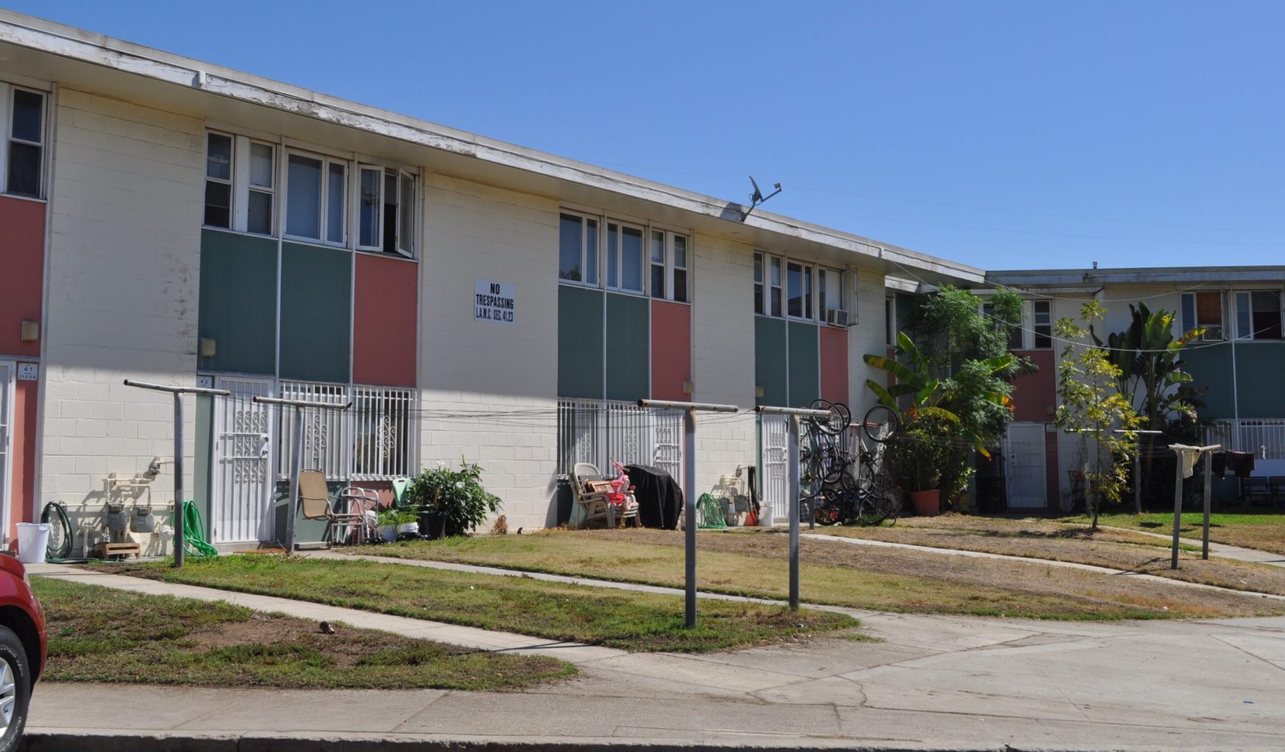 Cárdenas Entrega Más de $3 Millones a San Fernando Gardens en Pacoima ...